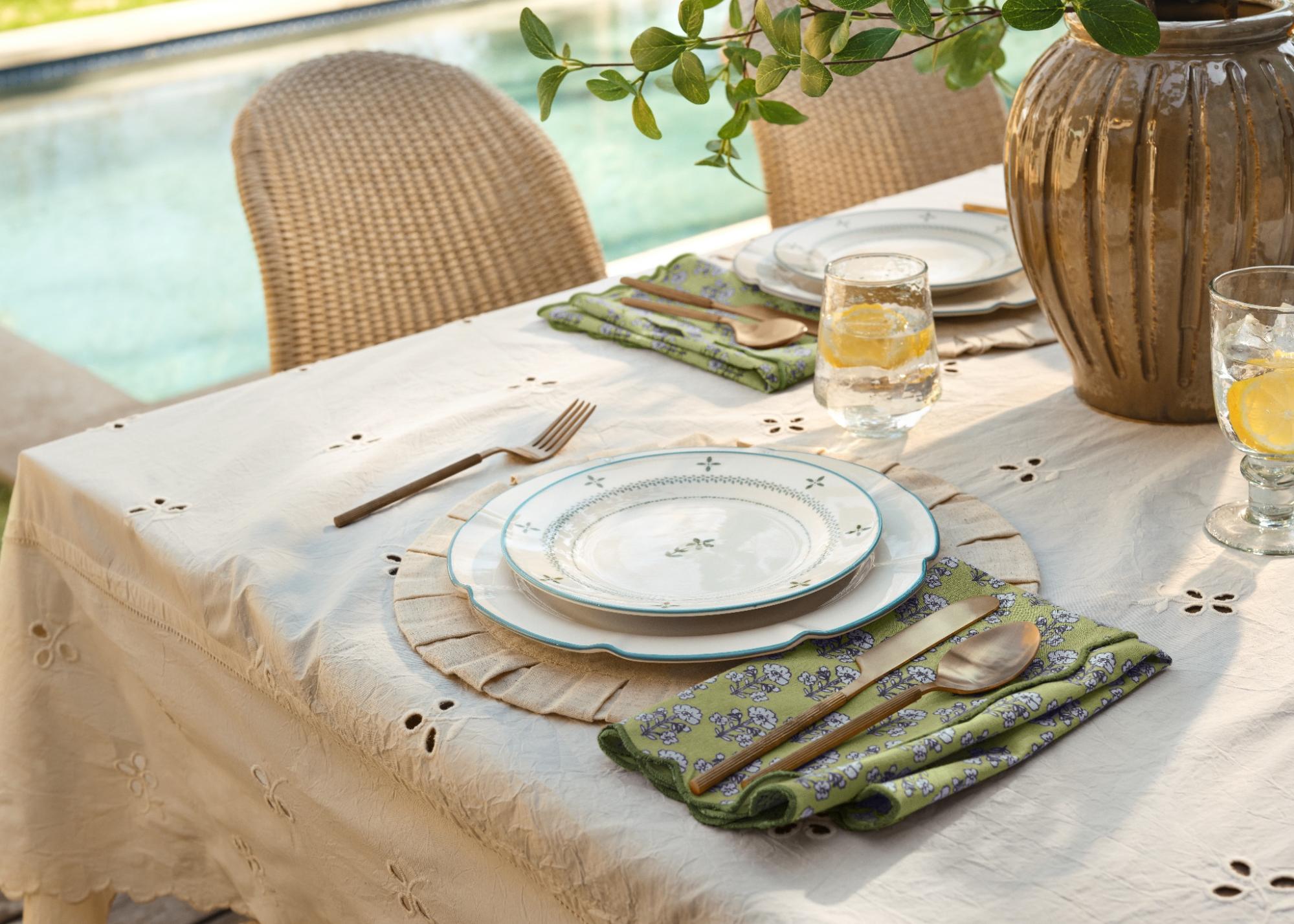 How to Host a Summer Gathering – Magnolia