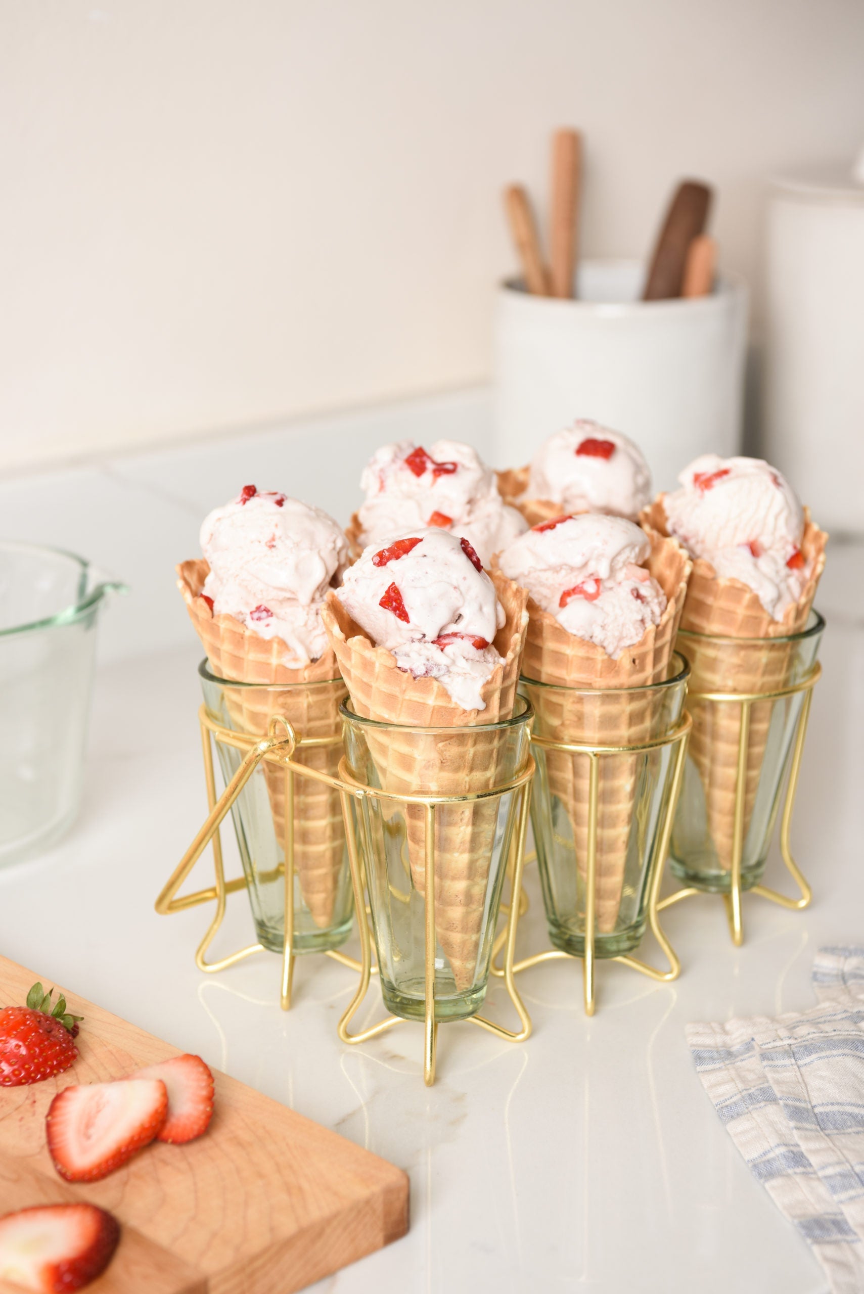 Simple Homemade Ice Cream Recipe – Magnolia