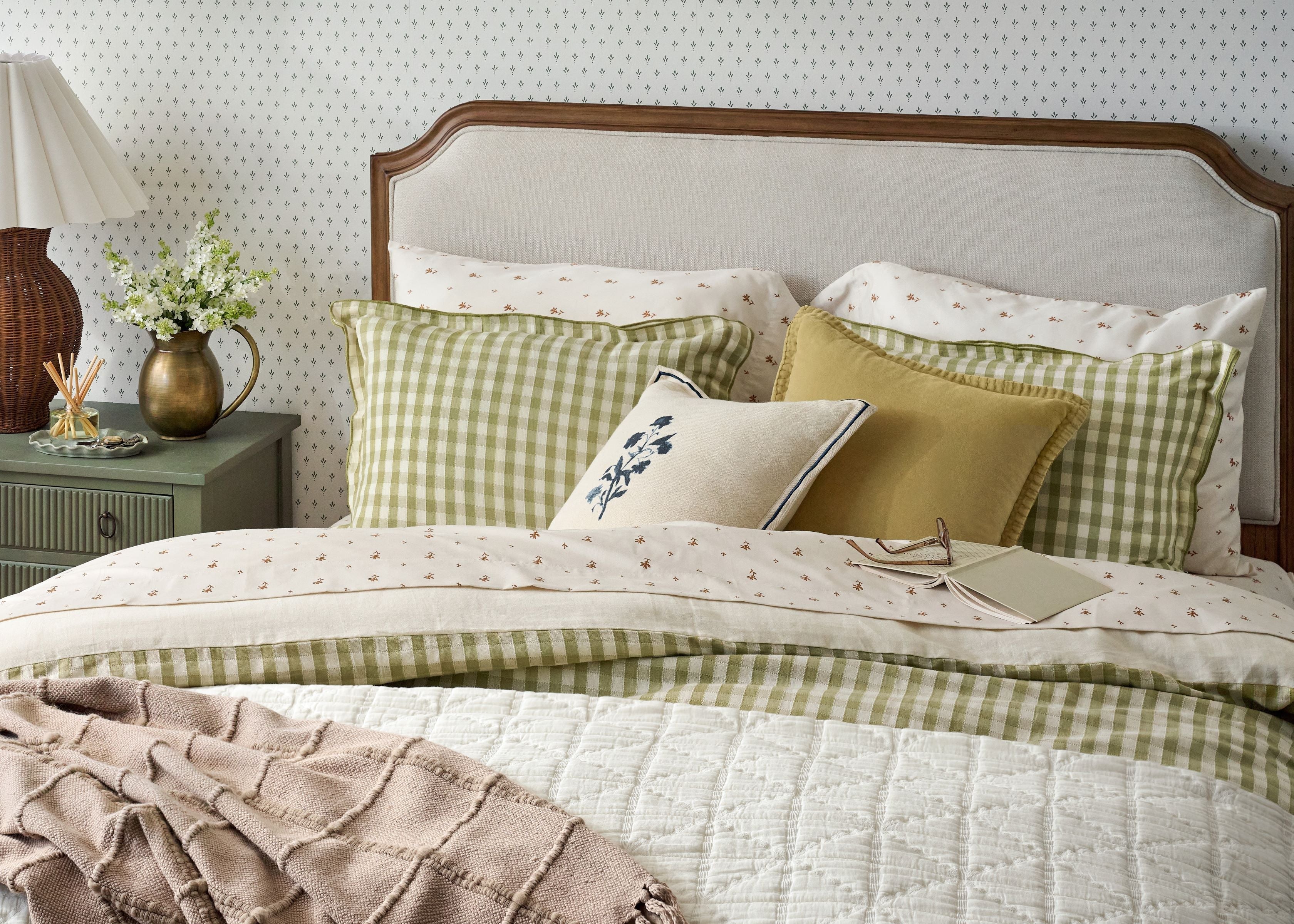 Bedroom Furniture | Magnolia