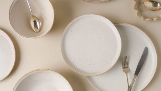The French Dinnerware Collection – Magnolia
