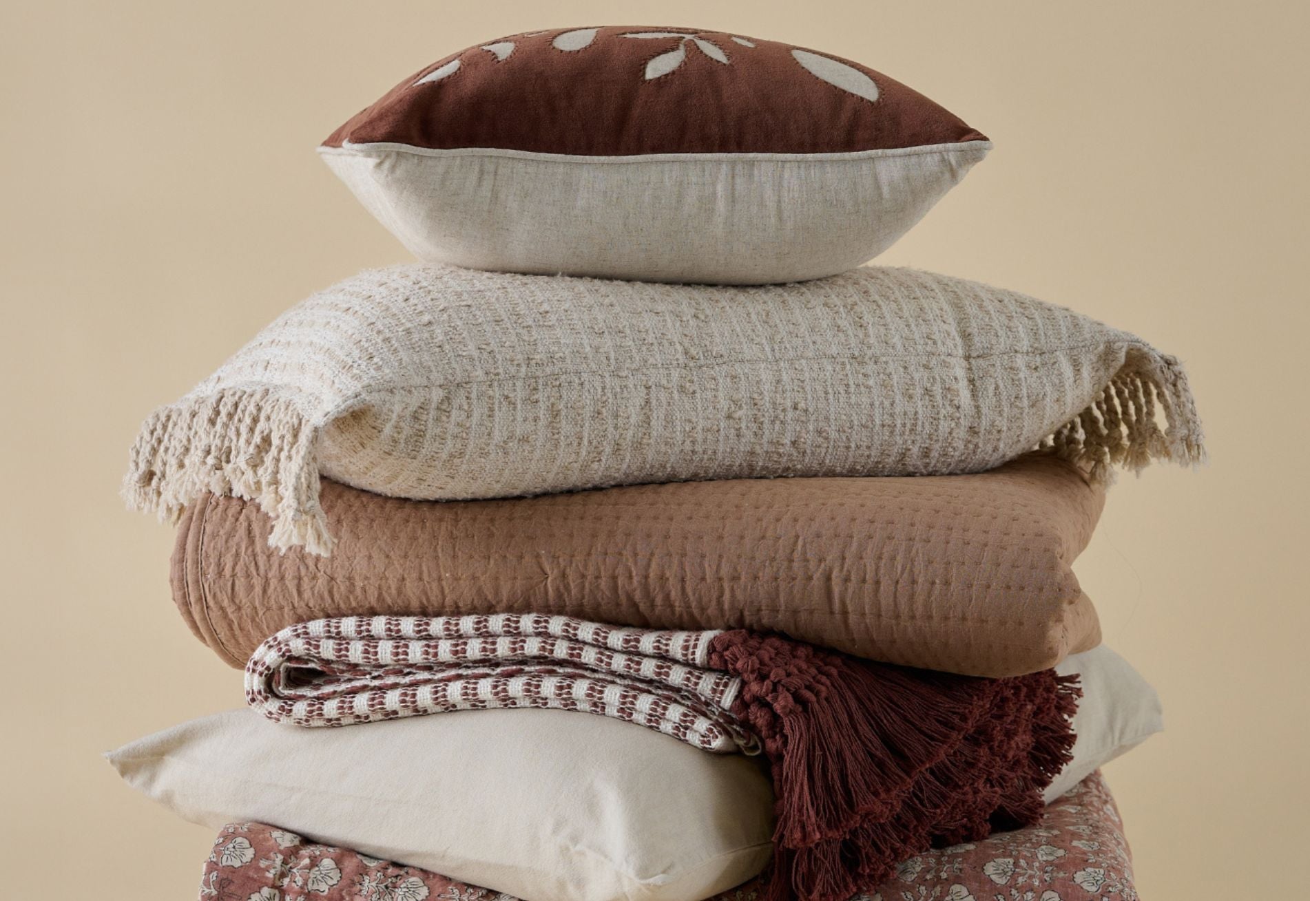 Red + Pink Bedding – Magnolia
