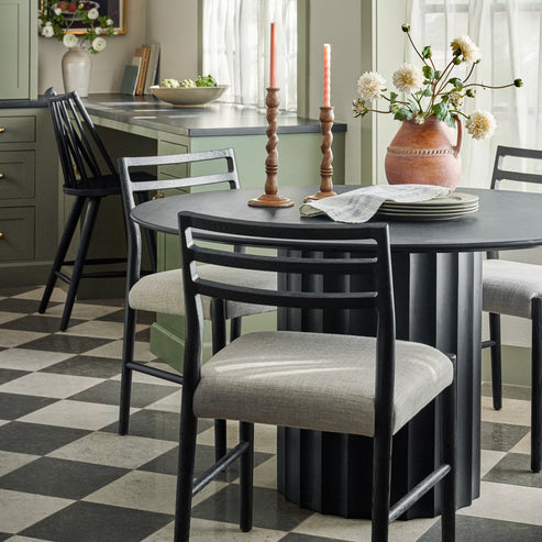 Lillian Dining Table – Magnolia