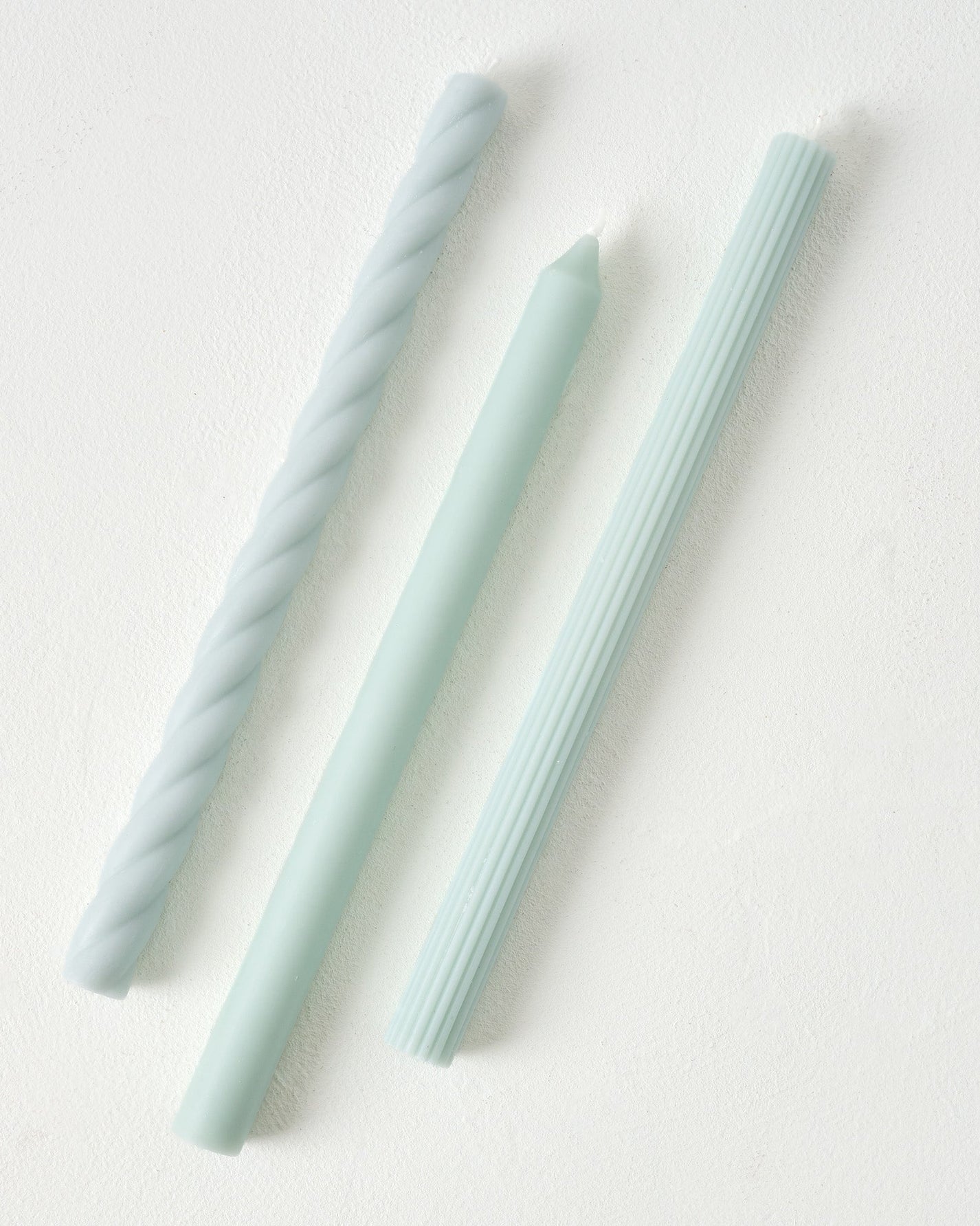 Assorted Light Blue Taper Candle Set – Magnolia