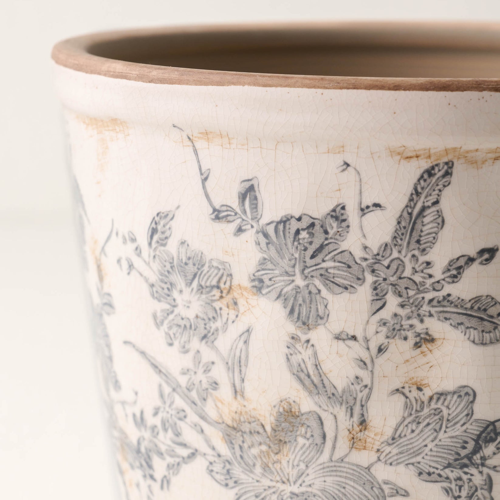 Grey and White Distressed Planter – Magnolia