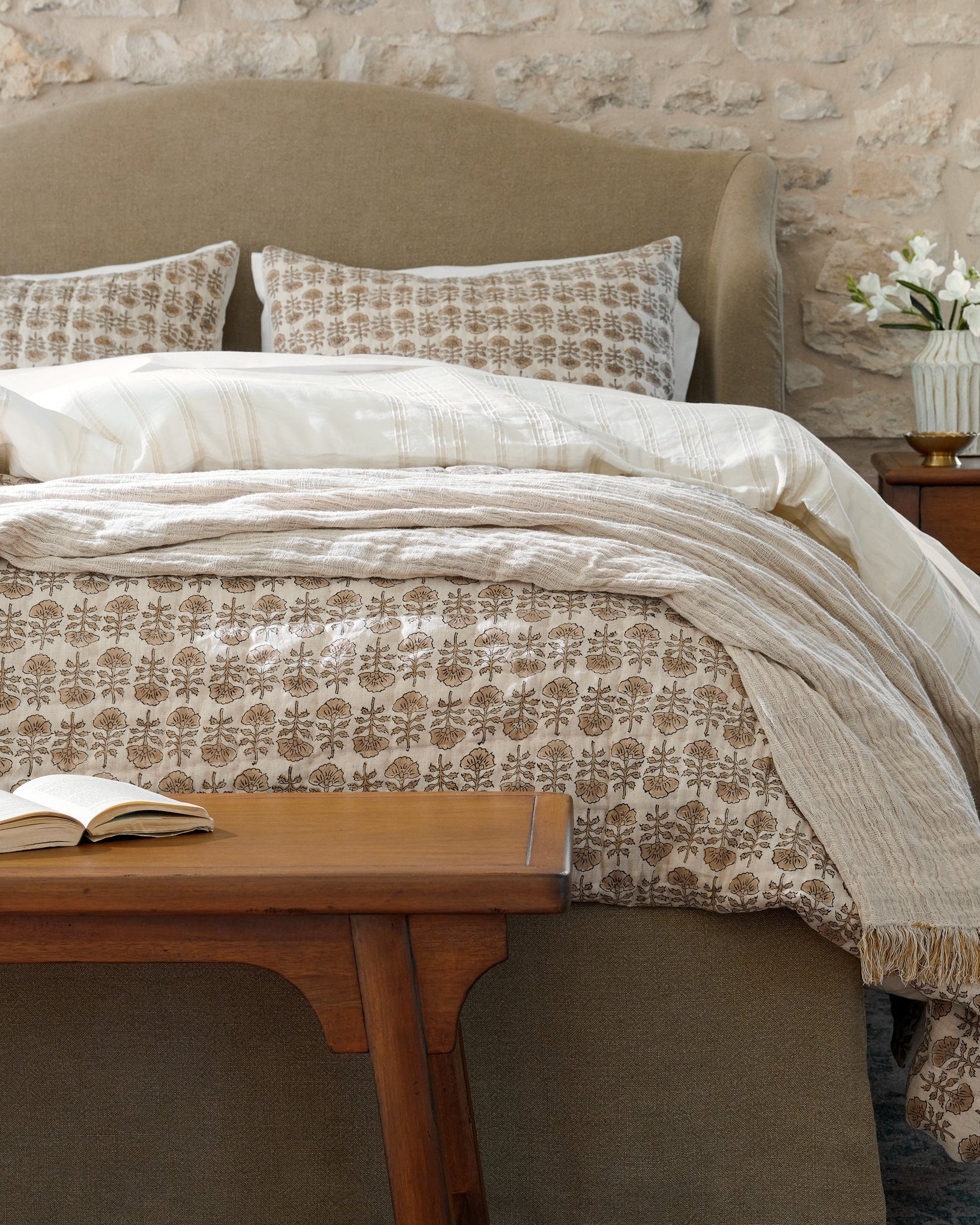 Flora Block Print Quilt - Natural – Magnolia