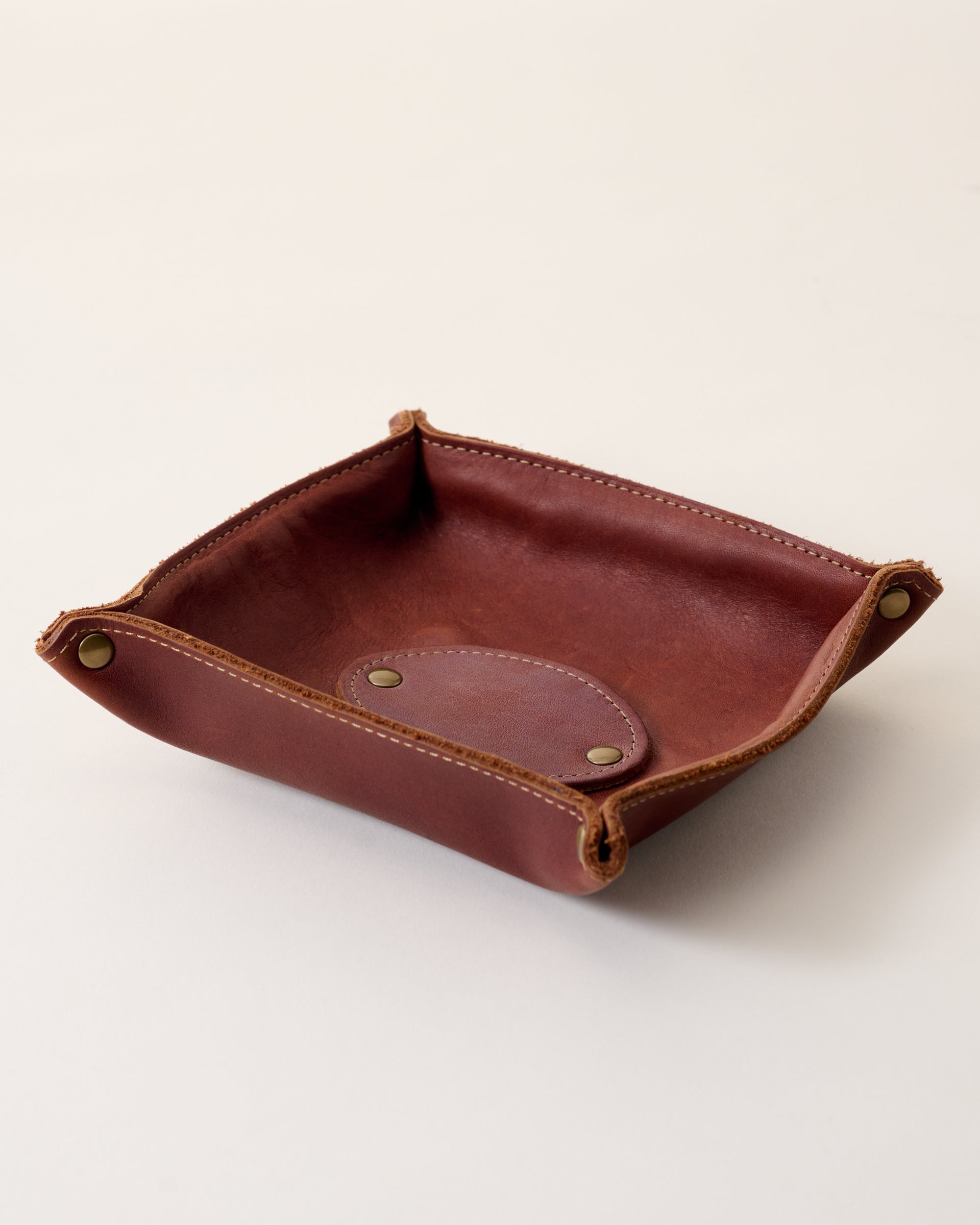 The Monticello Leather Valet Tray – Magnolia