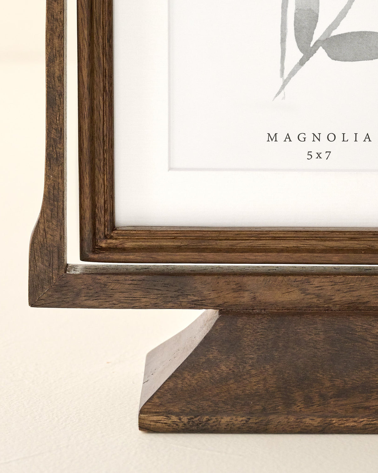 Antique Inspired Swivel Photo Frames – Magnolia