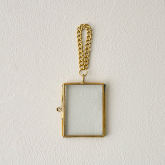 Josie Hanging Brass Photo Frame – Magnolia