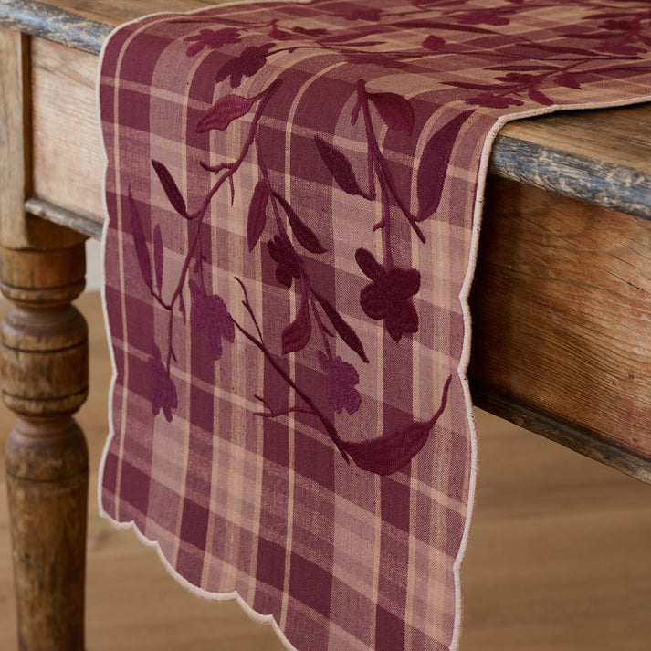 Maisley Floral Grid Table Runner – Magnolia