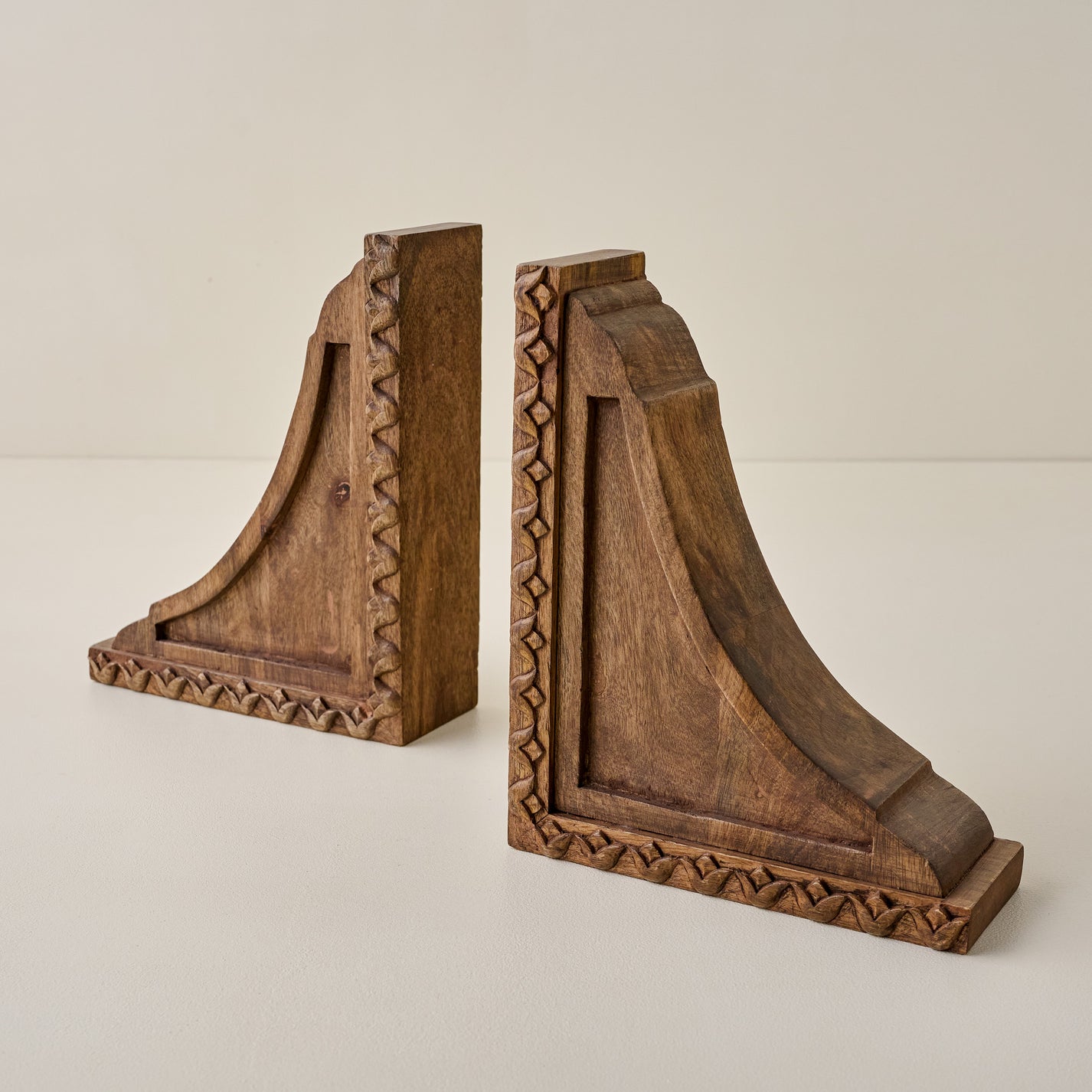 Warren Hand Carved Wood Bookends – Magnolia