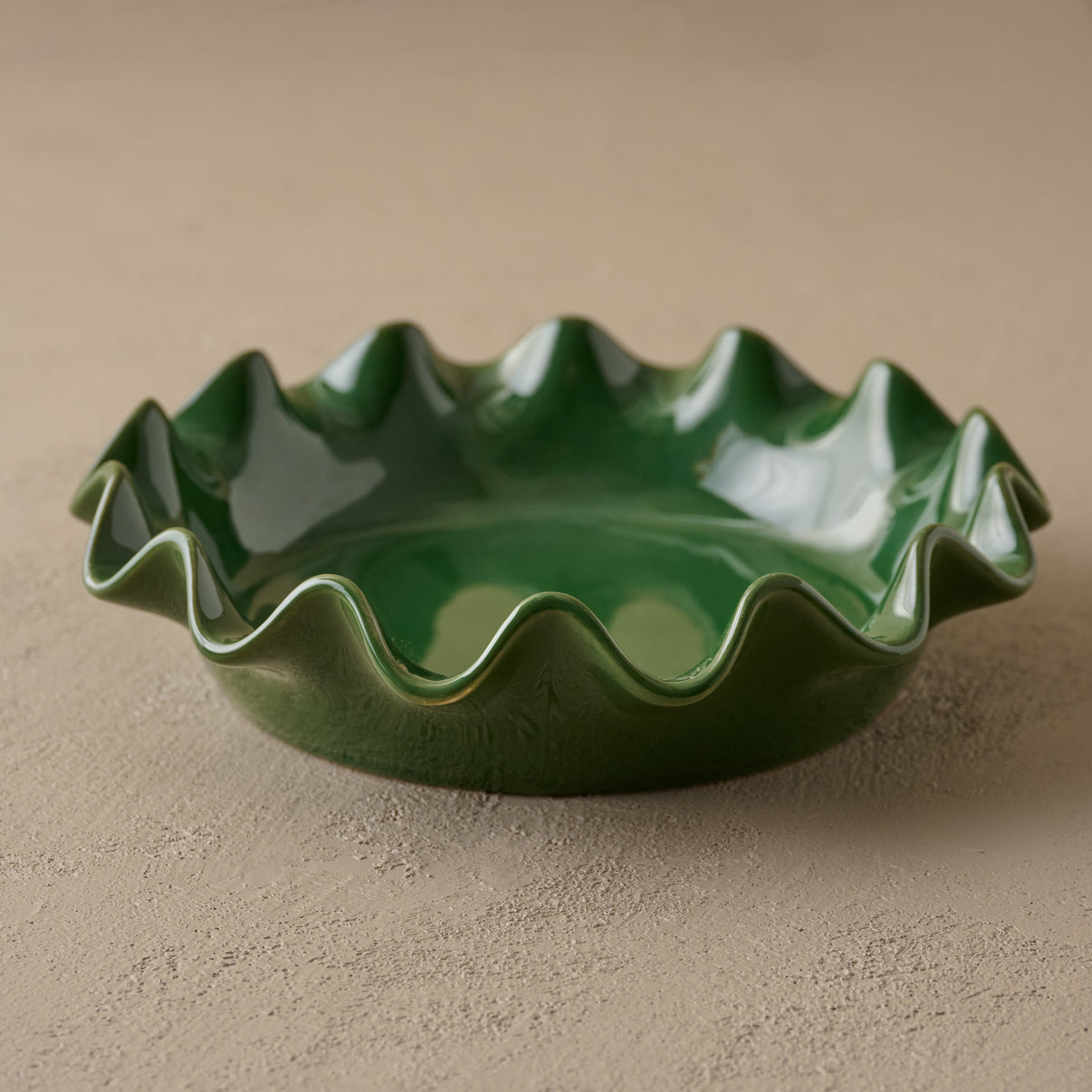 The Cottage Collection Forest Green Scalloped Pie Dish – Magnolia
