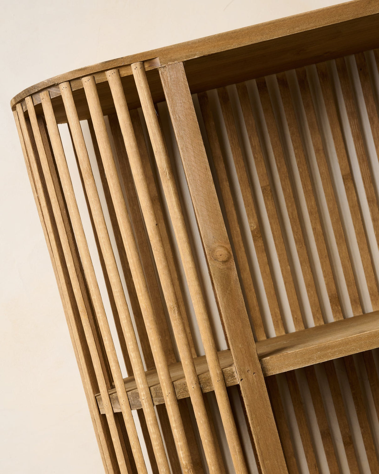 Preston Reeded Wall Shelf – Magnolia