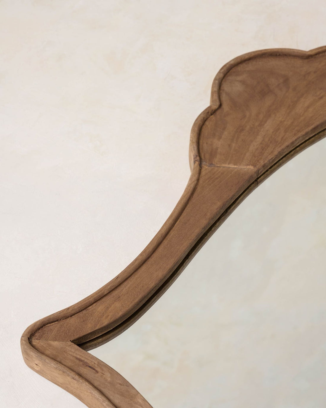 Arched Antiqued Inez Mirror – Magnolia