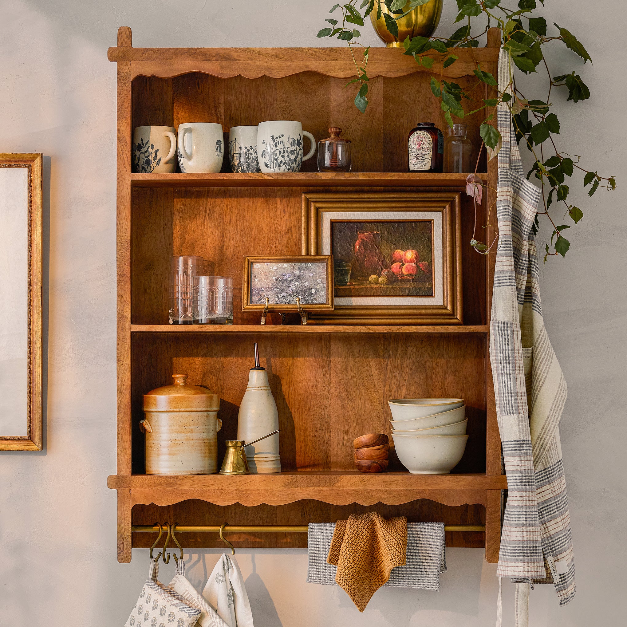 Daphne Wooden Wall Shelf